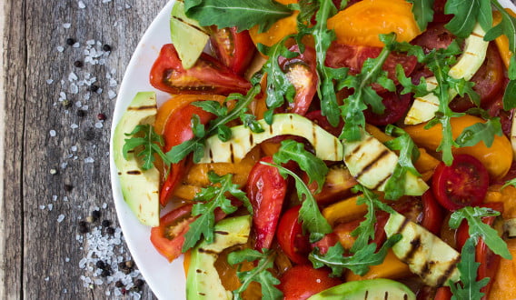 3 szybkie surówki - buraki, kapusta, pomidory w roli głównej ...